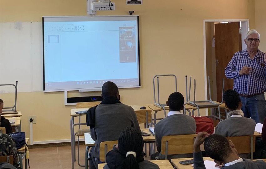 Elephant bite by bite